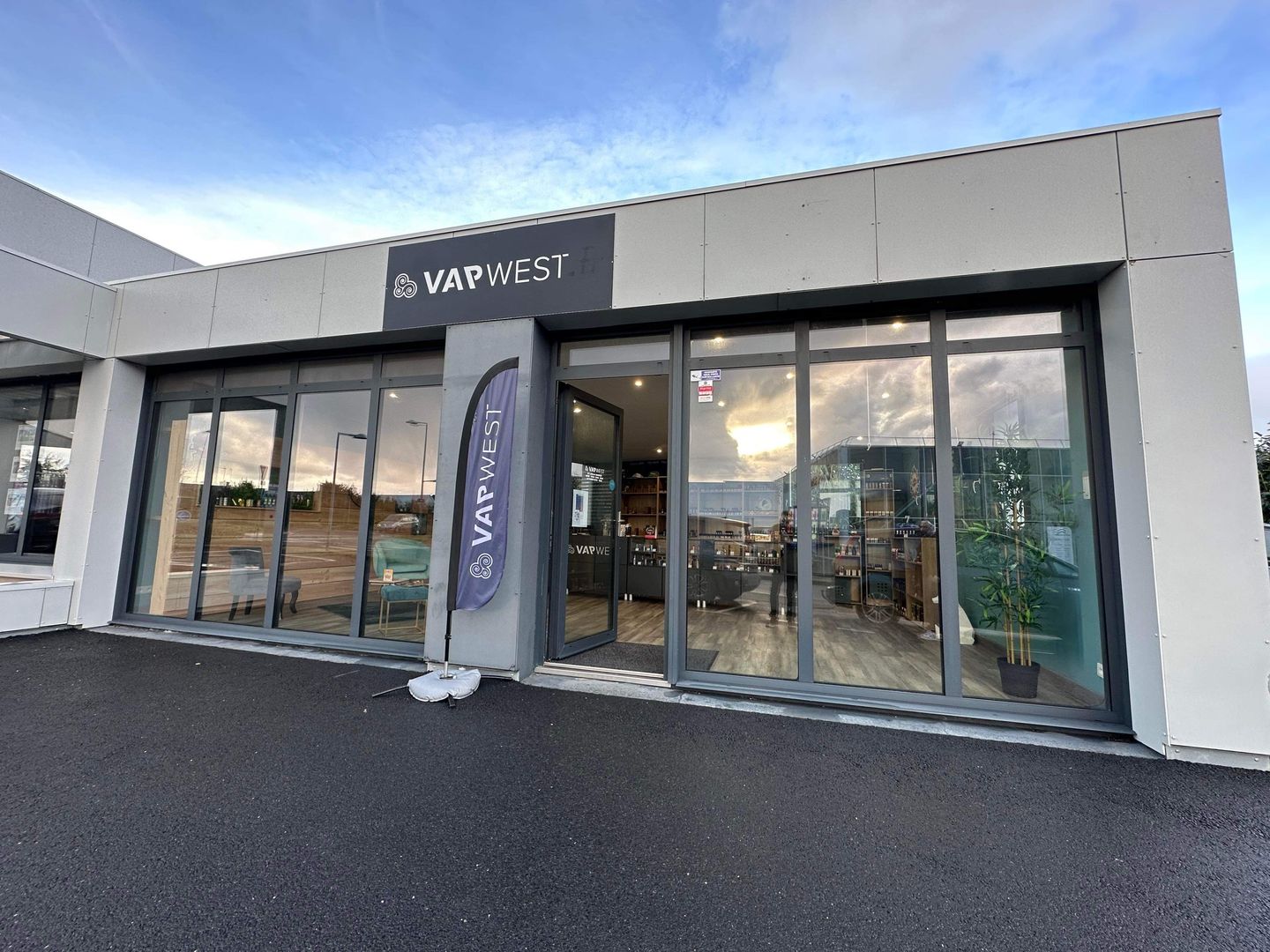 VAP WEST, cigarettes électroniques à Pont-l'Abbé | VAP WEST